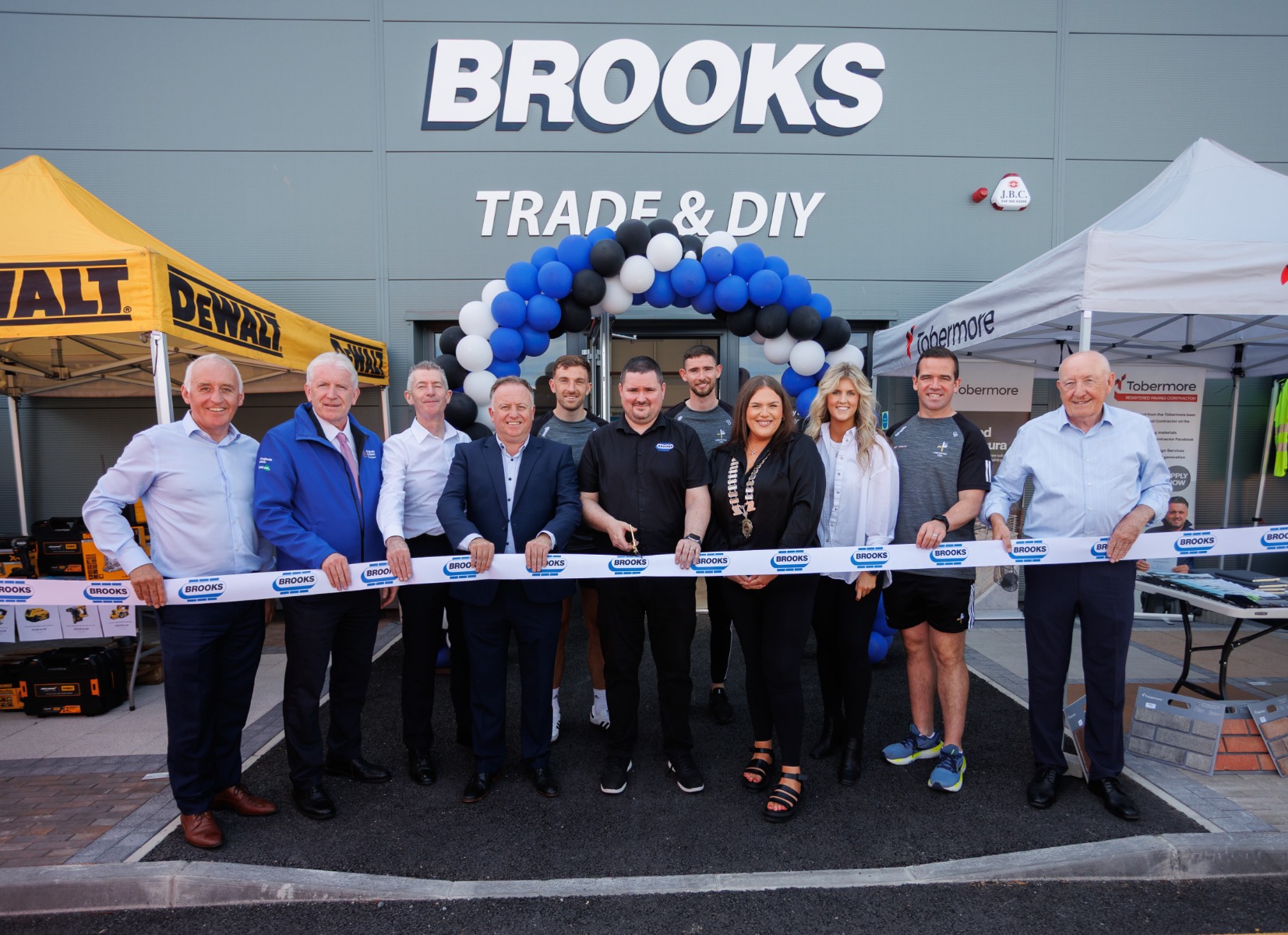 Local Community Turns Out in Force to Celebrate Brooks Drogheda Grand Opening